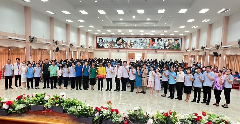 (ศธจ.เพชรบูรณ์) ร่วม“พิธีเปิดงานการรณรงค์ให้บริการวัคซีนป้องกันการติด ...